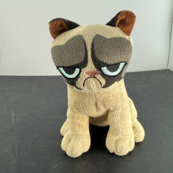 toy factory | Toys | Grumpy Cat Plush 7 Sitting Stuffed Animal Toy ...